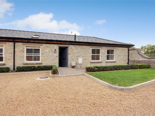 2 bedroom cottage to rent