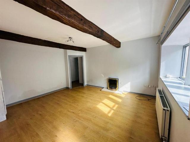 2 bedroom cottage to rent