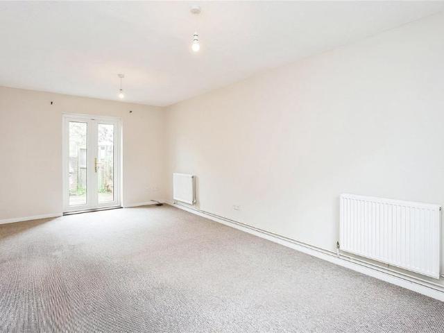 2 bedroom cottage to rent