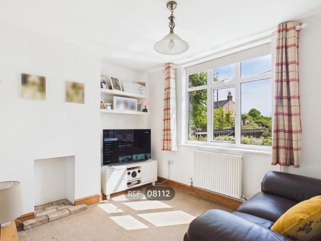 2 bedroom cottage to rent
