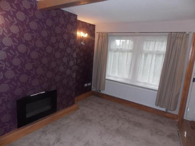 2 bedroom cottage to rent