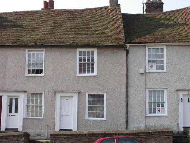2 bedroom cottage to rent