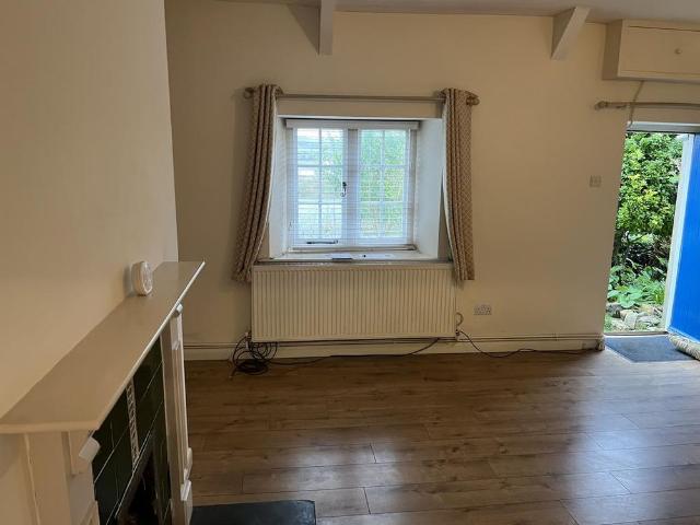 2 bedroom cottage to rent