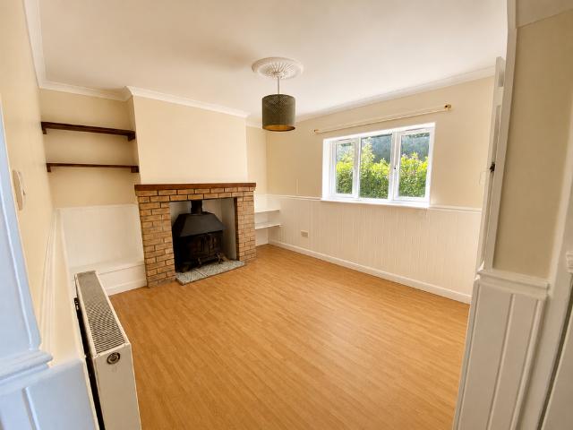 2 bedroom cottage to rent