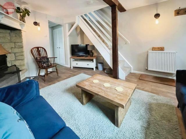 2 bedroom cottage to rent
