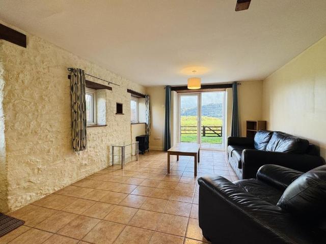 2 bedroom cottage to rent