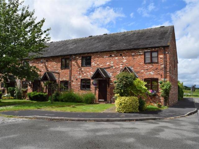 2 bedroom cottage to rent