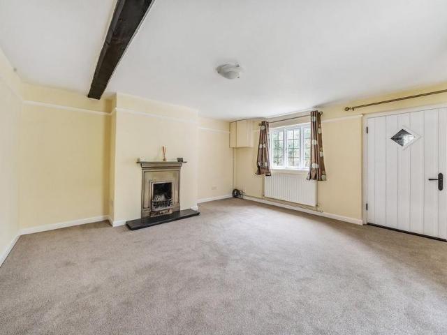 2 bedroom cottage to rent