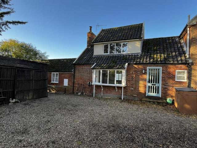 2 bedroom cottage to rent