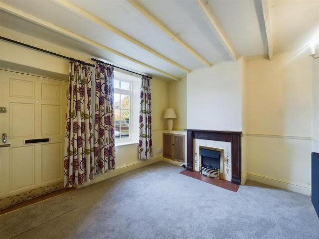 2 bedroom cottage to rent