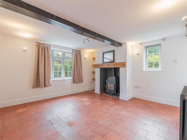 2 bedroom cottage to rent