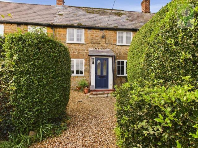 2 bedroom cottage to rent