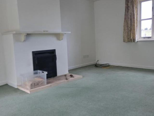 2 bedroom cottage to rent