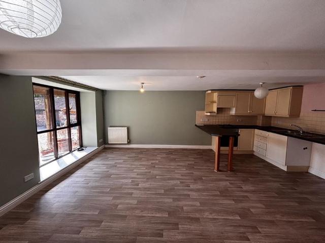 2 bedroom cottage to rent