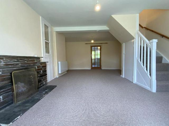 2 bedroom cottage to rent