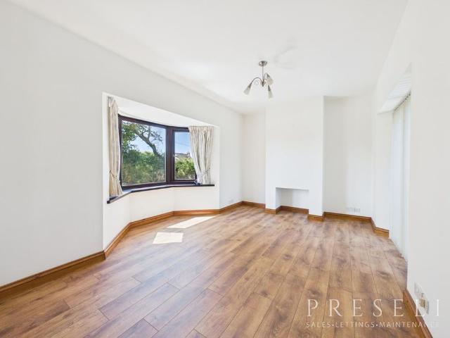 2 bedroom cottage to rent