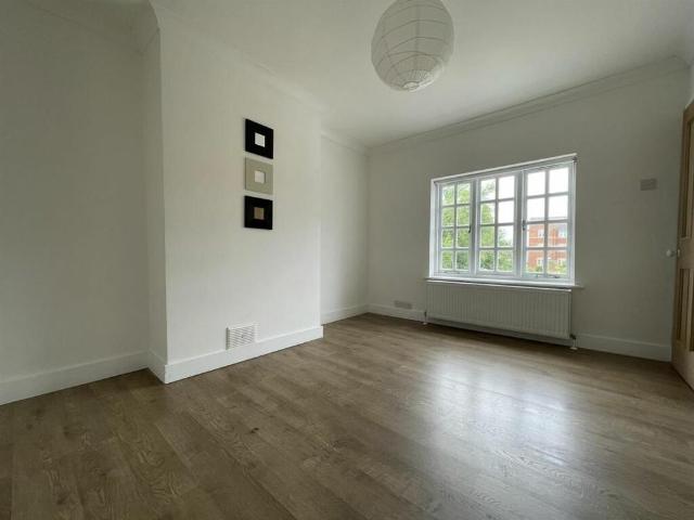 2 bedroom cottage to rent