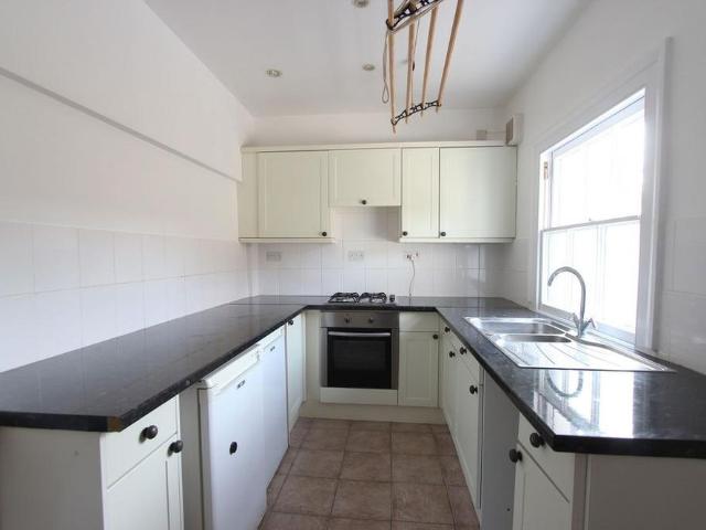 2 bedroom cottage to rent