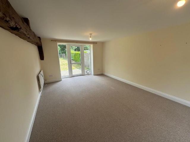 2 bedroom cottage to rent