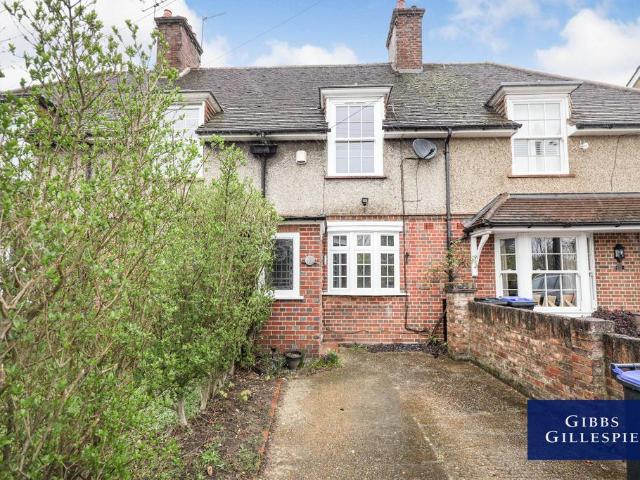 2 bedroom cottage to rent