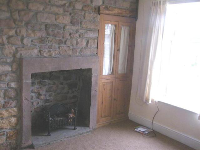2 bedroom cottage to rent