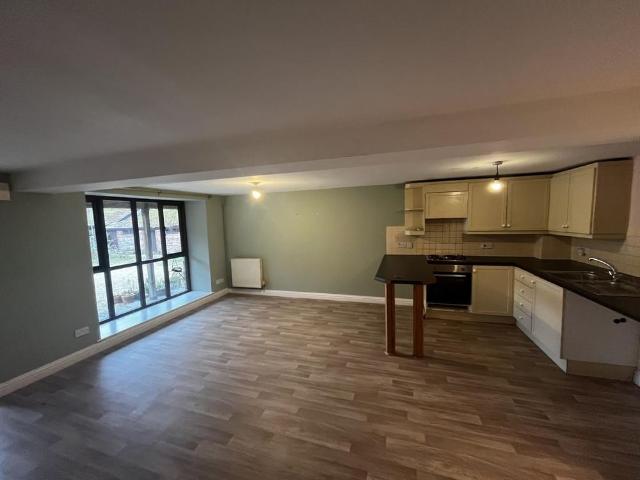 2 bedroom cottage to rent