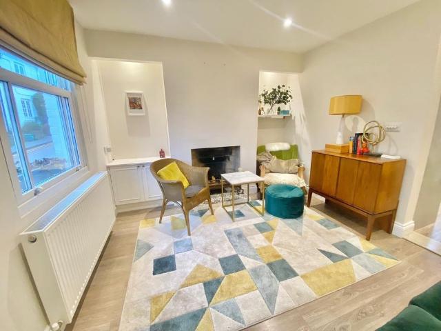 2 bedroom cottage to rent