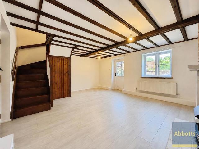 2 bedroom cottage to rent