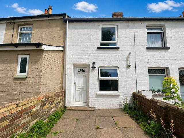 2 bedroom cottage to rent