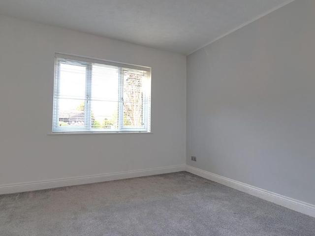2 bedroom cottage to rent