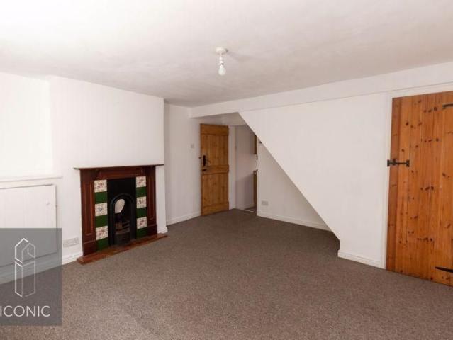 2 bedroom cottage to rent
