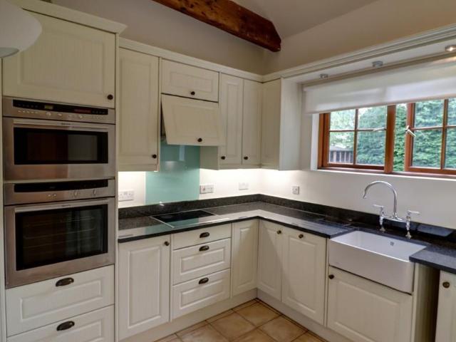 2 bedroom cottage to rent