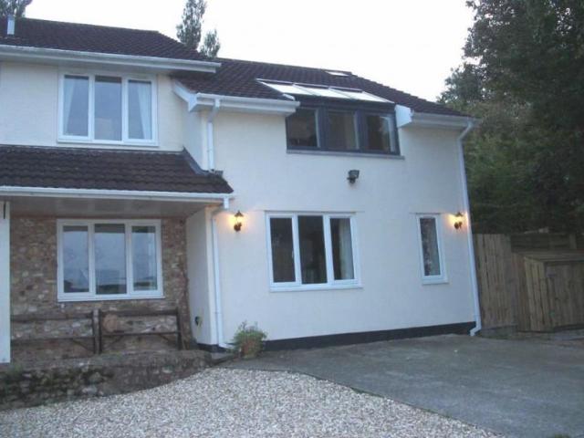 2 bedroom cottage to rent