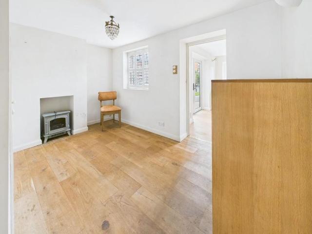 2 bedroom cottage to rent
