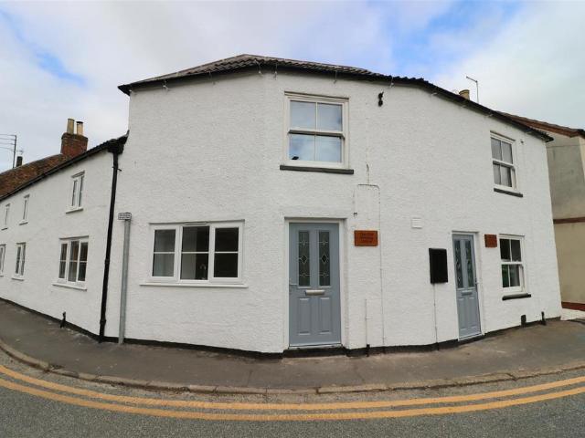 2 bedroom cottage to rent
