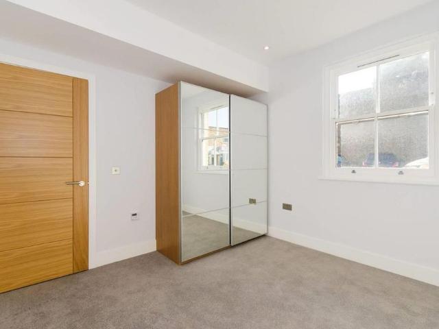 2 bedroom cottage to rent