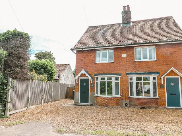 2 bedroom cottage to rent