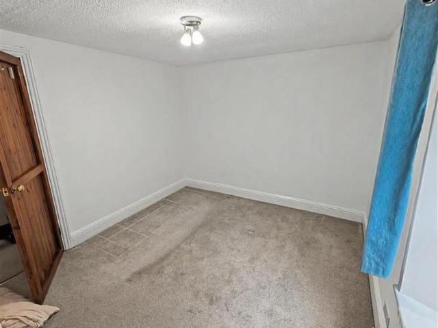 2 bedroom cottage to rent
