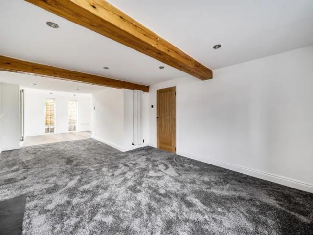 2 bedroom cottage to rent