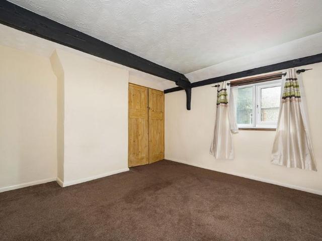 2 bedroom cottage to rent
