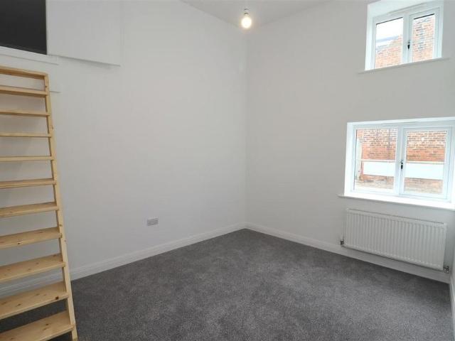 2 bedroom cottage to rent