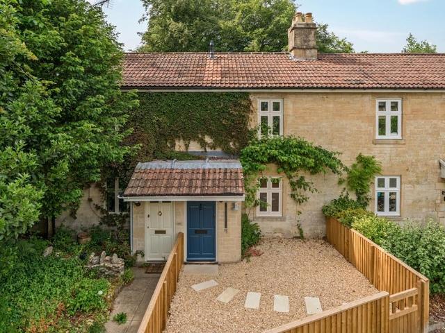 2 bedroom cottage to rent