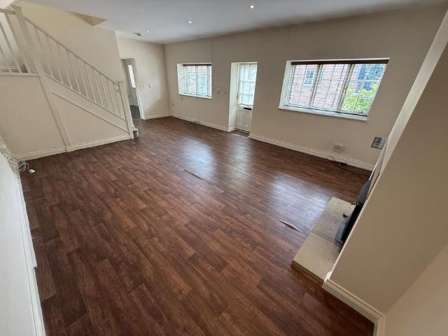 2 bedroom cottage to rent