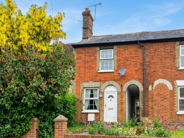 2 bedroom cottage to rent
