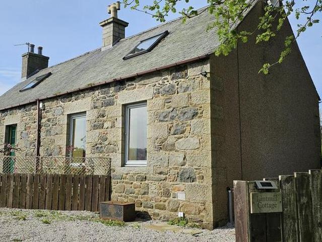 2 bedroom cottage to rent