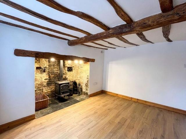 2 bedroom cottage to rent