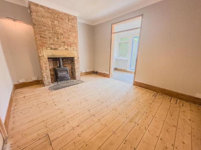 2 bedroom cottage to rent