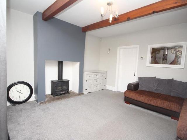 2 bedroom cottage to rent