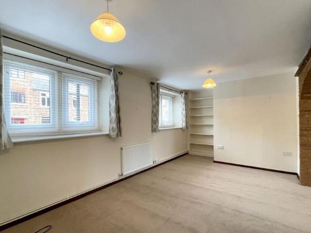 2 bedroom cottage to rent