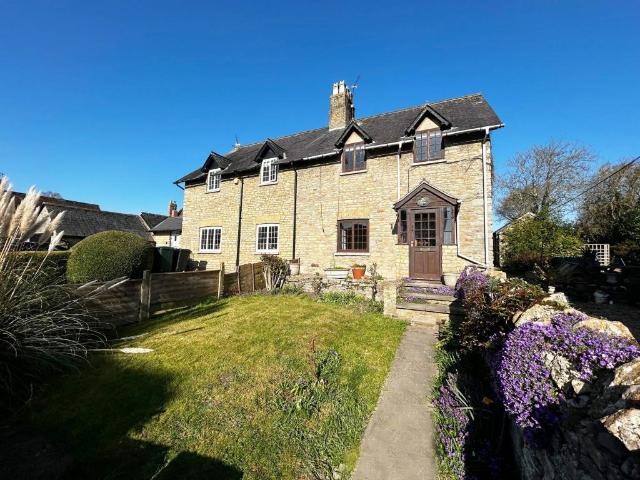 2 bedroom cottage to rent